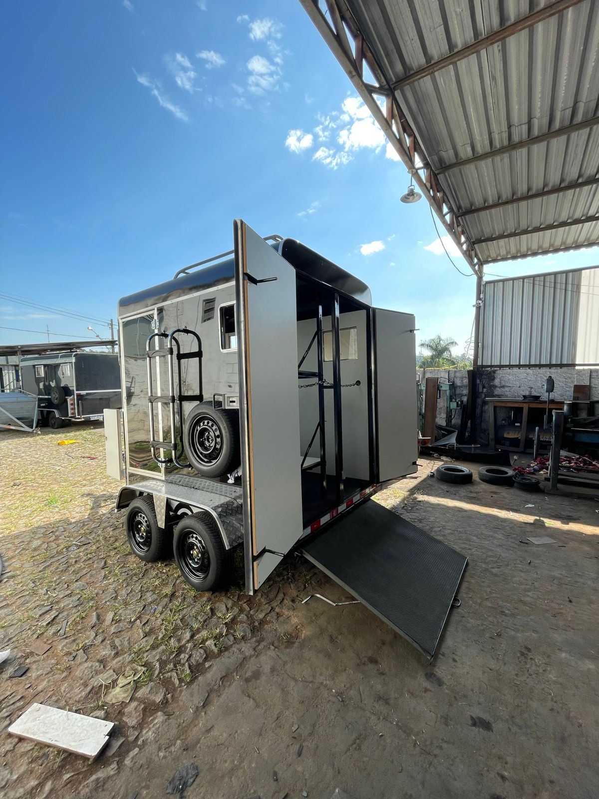 BT Trailers – Fabricação de Trailers e Reboques